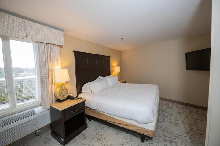 Studio Suite | Peek’n Peak | Mountain Retreat - Findley Lake, NY