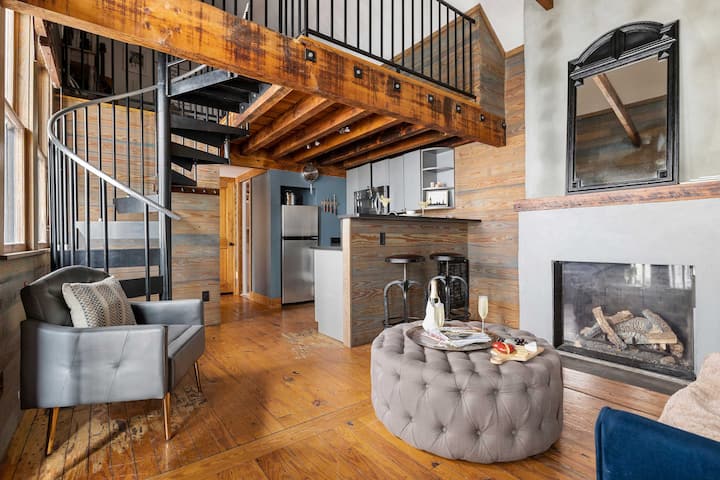 Ebony & Ivory | Lofted Charm With Fireplace! - Charleston, SC