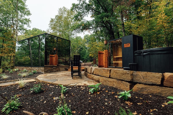 Mirror Cabin On Private Beach - Hot Tub - Sauna - United States
