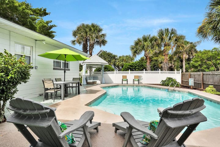 Beachside Backyard Oasis With Private Pool - Jacksonville Beach, FL