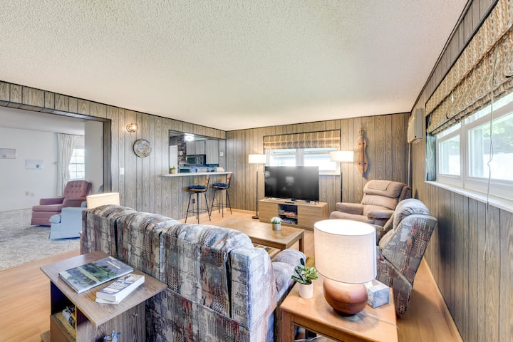 'Grandpa Dave’s Vintage Getaway' In Pinellas Park! - Pinellas Park, FL