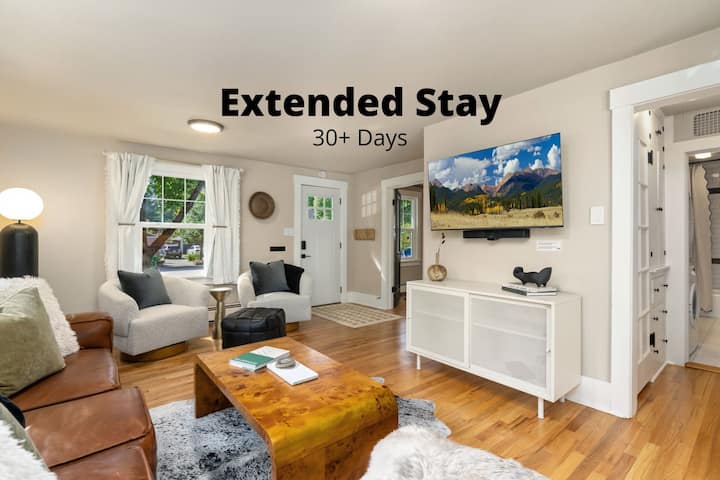 Shade Tree Bungalow | Old Town, Yard & Garage - Fort Collins, CO