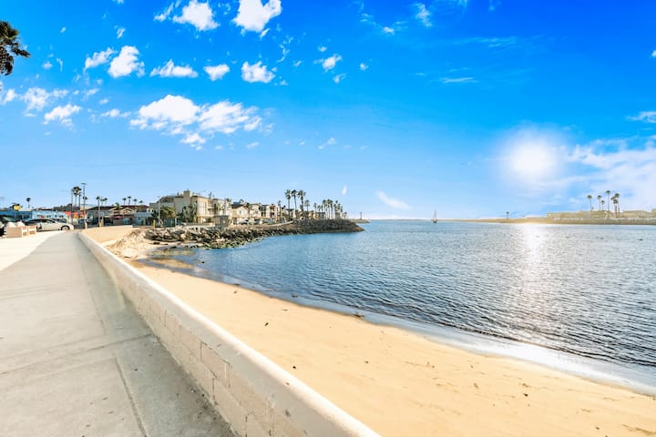 Amazing Reviews! Walk To Beach, Ocean Sunset Views - Port Hueneme, CA