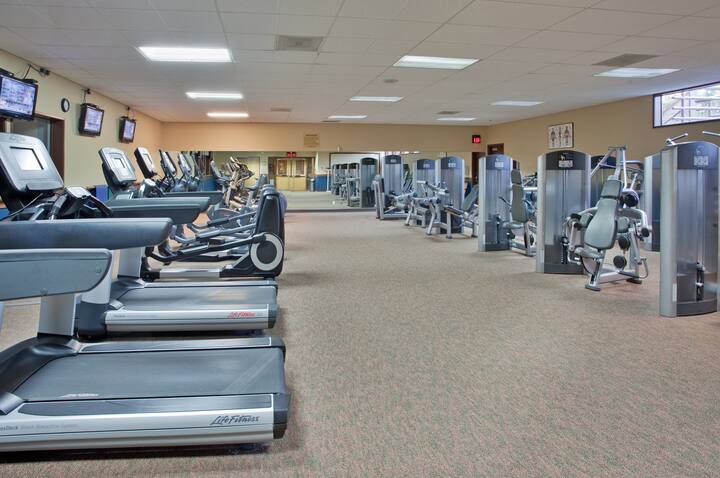 3 Units | Pool, Spa & Free Parking - Oregon