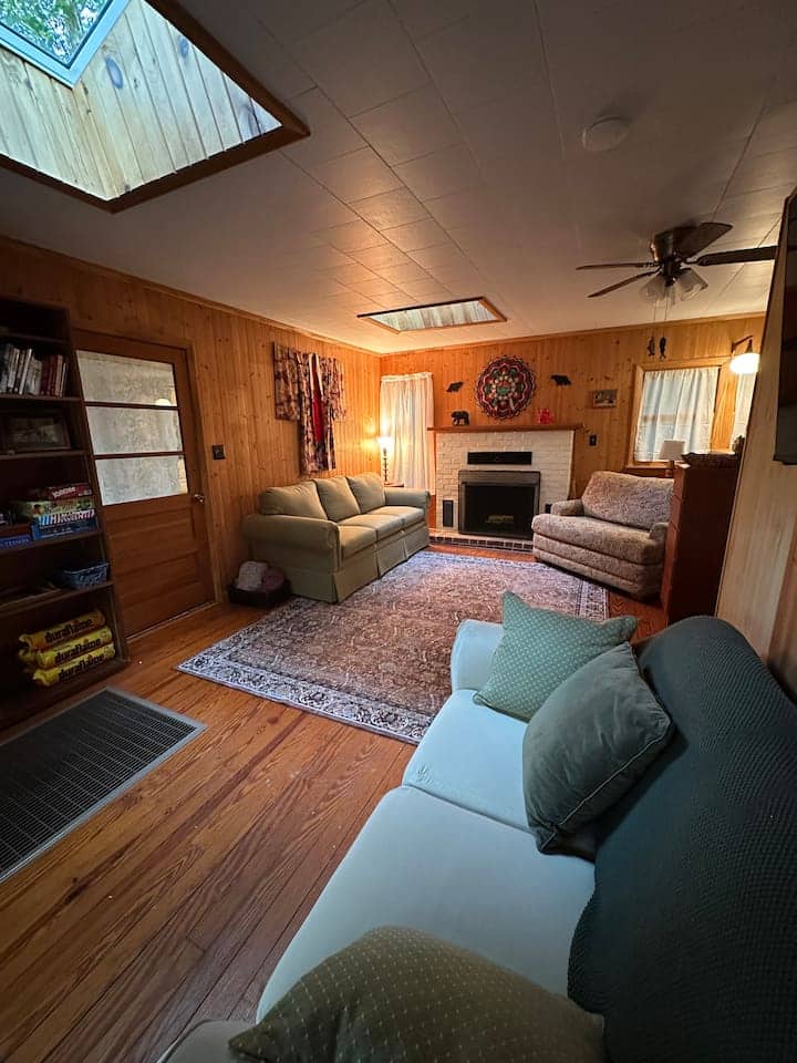 Orchard Cabin Escape | Views, Wineries & Peace - Pine Grove Furnace State Park, Gardners