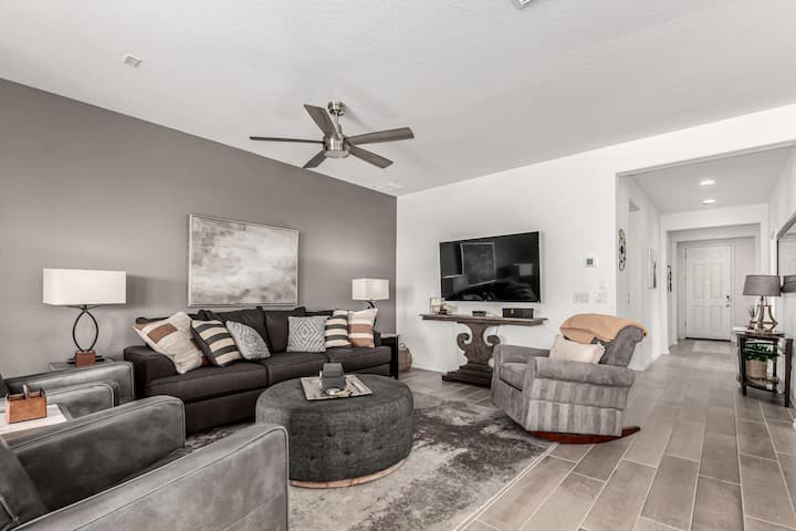 2br + Den Townhome In Amenity-packed Community - Queen Creek, AZ