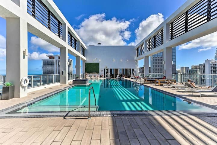 Chic*high Flr*2bed*1bdr*rftoppool*freeparking - Miami