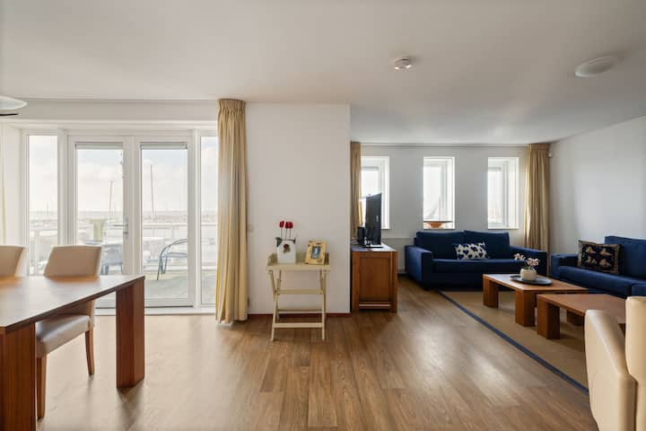 Nicely 4-pers. Apartment With Unique Harbour View - Hellevoetsluis