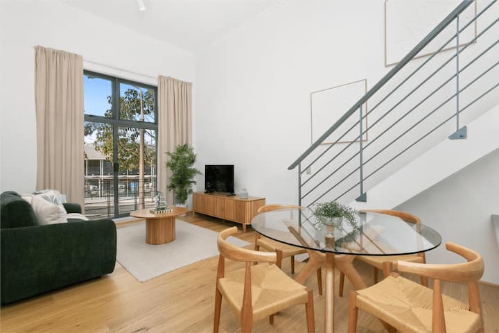 Cremorne Chic Comfort | Laidback Loft Living - North Sydney