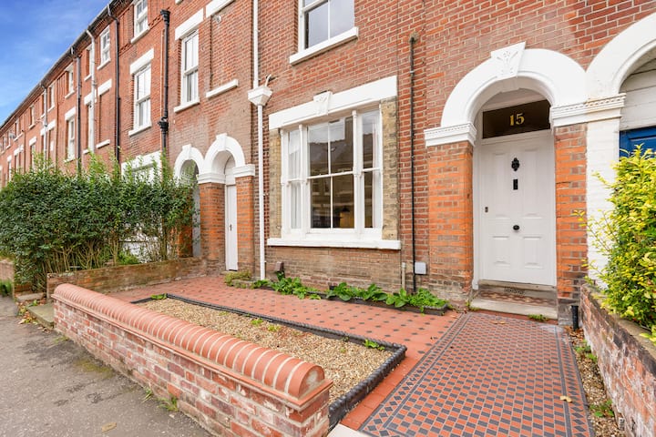 Seven Space | Central 1 Bedroom Haven - Norwich