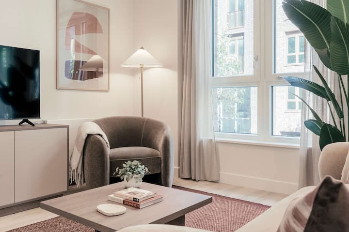 Urban Rest Bermondsey | Spacious 2br 2bath - London