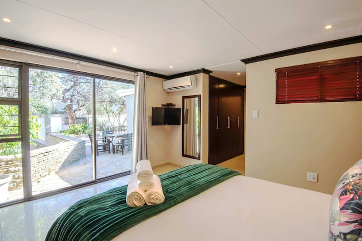 Luxury Villa - Windhoek