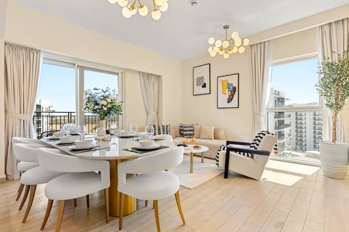 Exclusive Stay: Walk To Ferrari World & Yas Mall - Abu Dhabi