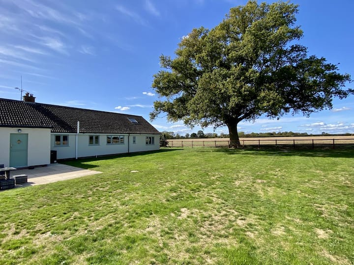 5 Bed In Washbrook (Oc-m33105) - Suffolk