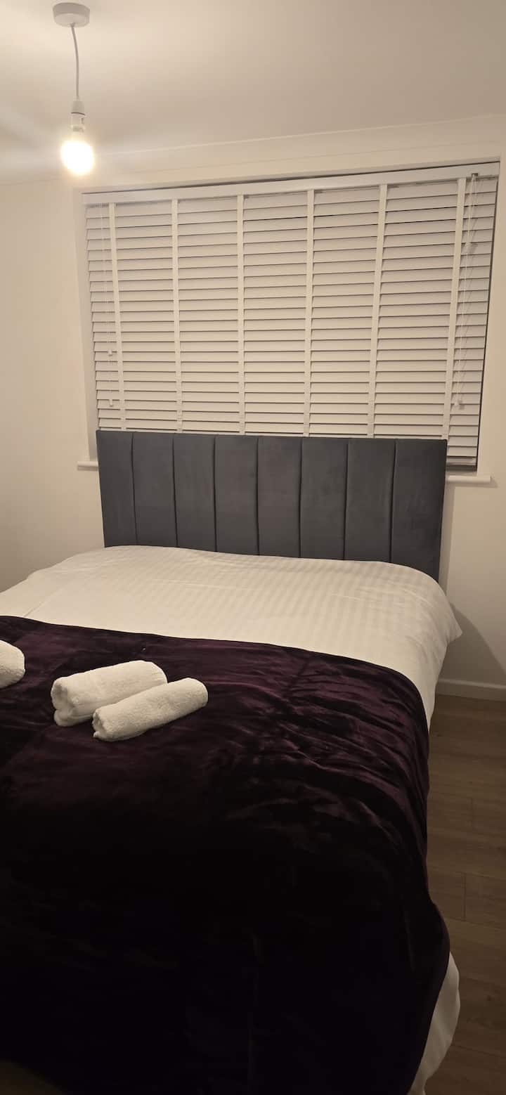 Sav 1 Bed Flat Near Watford Town - Watford