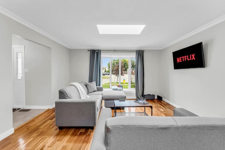 Spacious 6br Retreat Near Niagara Falls + Bbq Yard - Saint Catharines