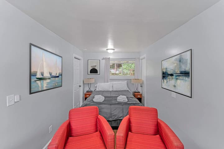 The Main Lineup Apt 3 - All Star Baseball Rentals - Oneonta, NY