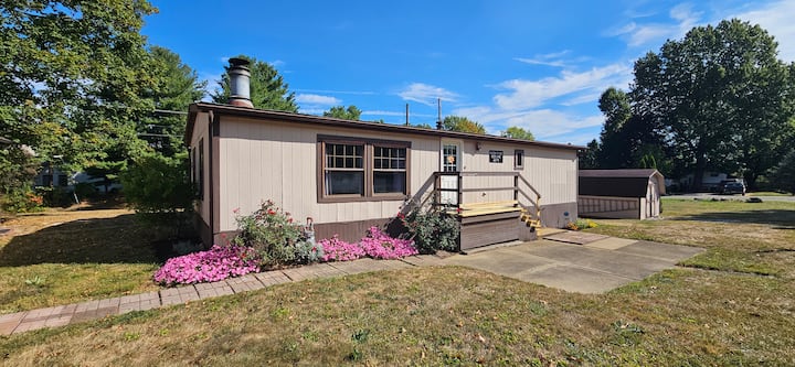 High Tide Escape - Atwood Lake, OH