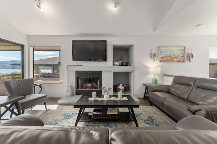 Wapato Point Halmalka - 3br/2bth - Sleeps 8 - Manson, WA