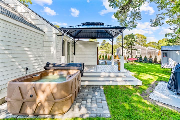 Dennis Port House Beachhot Tub & Fire Pit Fun! - 데니스
