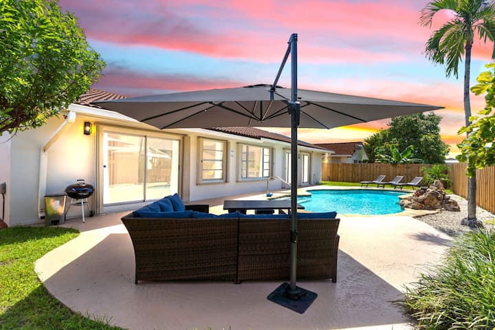Heated Pool + Bbq  Spain Villa  Near Fiu - South Miami, FL
