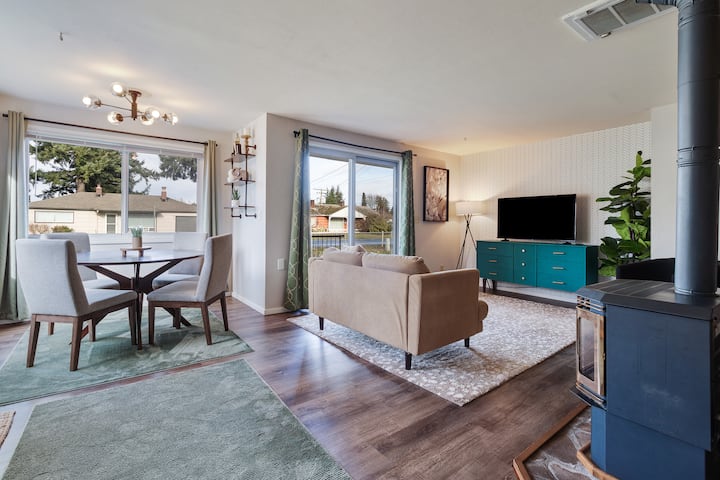 Pet-friendly 2 Bedroom With Fenced Yard - Sunwood Lake, WA