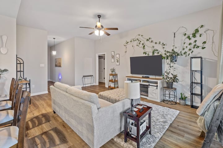 2 Bedroom Home In Lake Charles - Lake Charles, LA