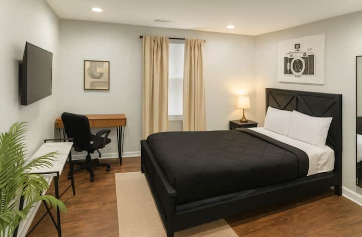 University City 1 Bedroom, Kitchen & Living Room 2 - Philadelphia, PA