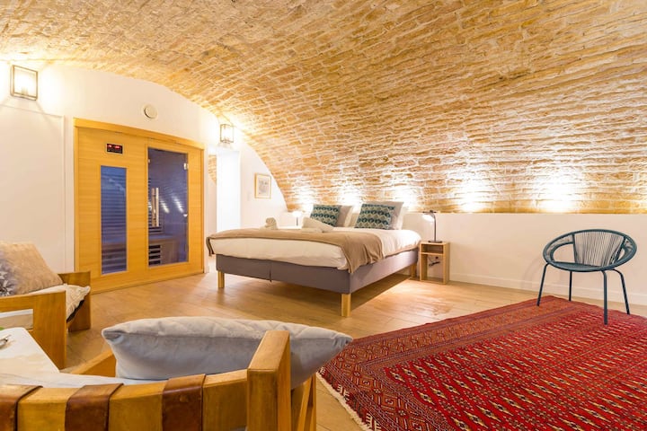 Le Cellier Des Ducs - Espace Détente Sauna Et Baln - Dijon