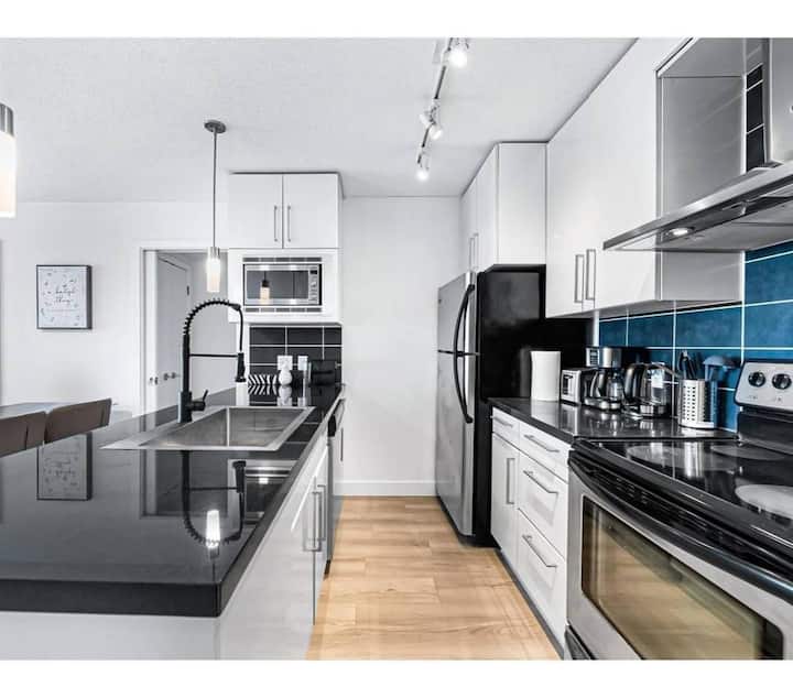 Prime 2br Condo Next To Rogers Arena - Vancouver