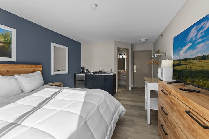 Gull Lake King · Kitchenette - Nisswa, MN