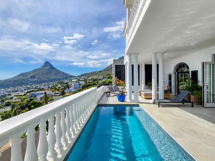 Luxury 4br Villa W/ Pool & Ocean Views, Bakoven - Camps Bay