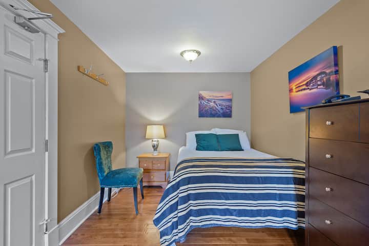 Chic Midstream Studio Wifi Parking - Saint John's