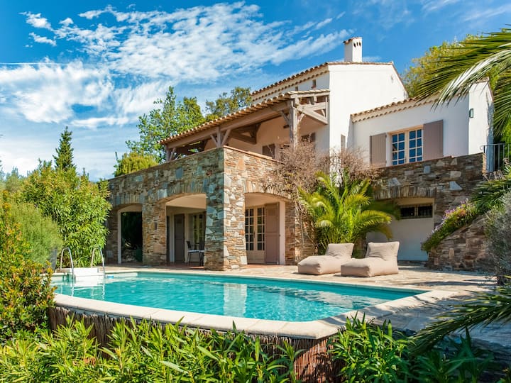 Villa à Cavalaire Avec Vue Mer Et Piscine - Cavalaire-sur-Mer