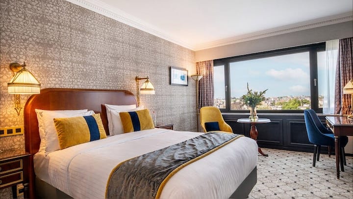 Hotel Barsey By Warwick - Superior Queen Room - Brussels