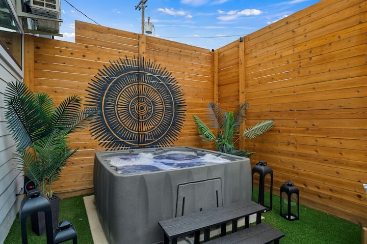9br Austin Dreamhouse | Pool+hot Tub+so Much More - Austin, TX