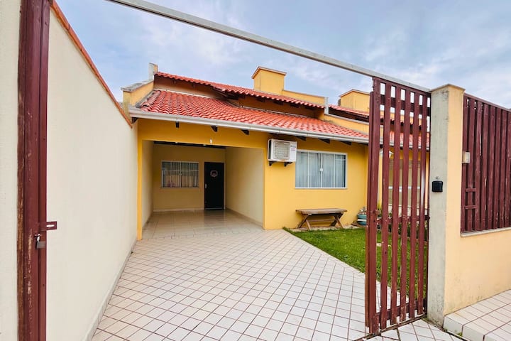 Maiochi Beach House -Quadra Mar- 200m Praia - Wifi - Navegantes