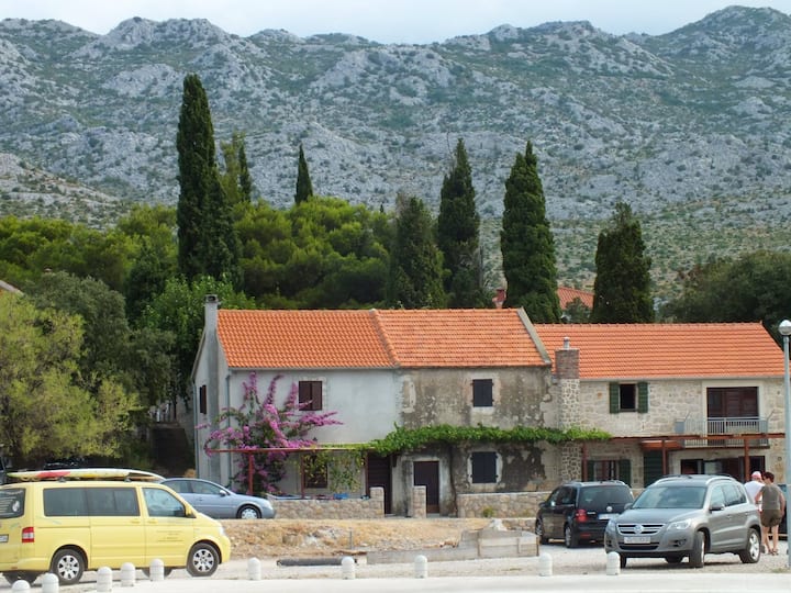 Maison à Starigrad Près De Paklenica - Starigrad