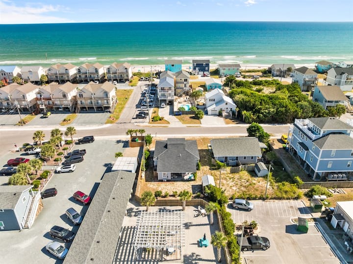 Safe Haven Cottage- Beach, Shopping, Fun! - サーフ・シティ, NC