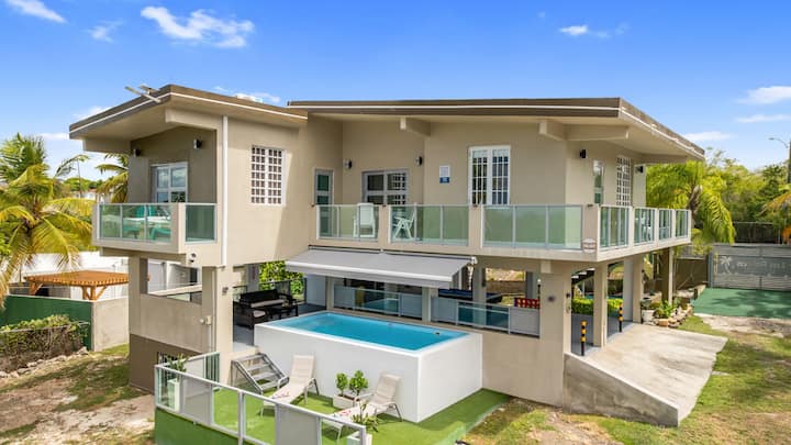 Las Palmas Beach House With Pool And Pool Table - Guanica