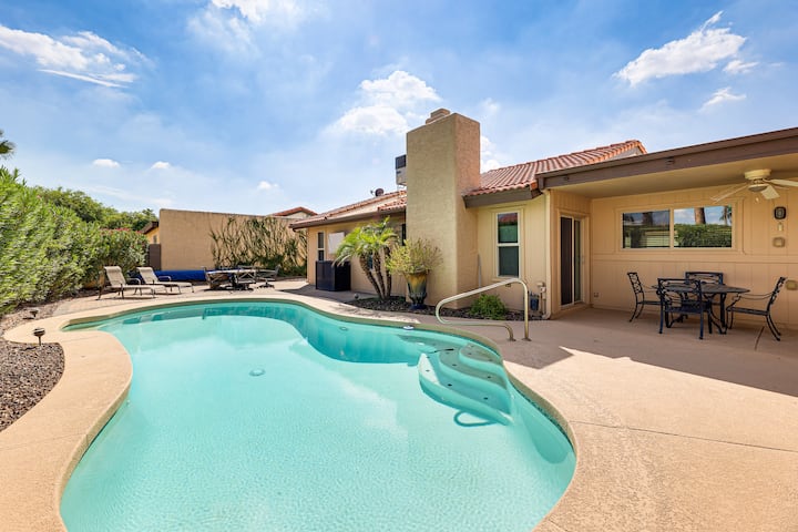 Golf, Swim & Grill: Snowbird’s Escape In Sun Lakes - Sun Lakes, AZ
