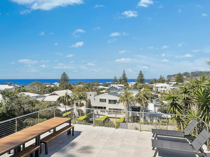 B By The Sea - Easter Holiday Special - Terrigal