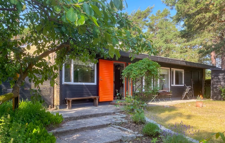 Stunning Home In Höllviken With Wifi - Höllviken