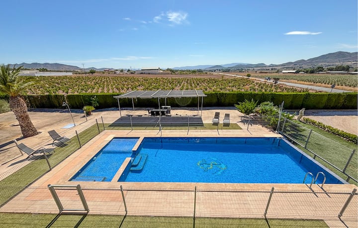 Gorgeous Home In Yecla - Yecla
