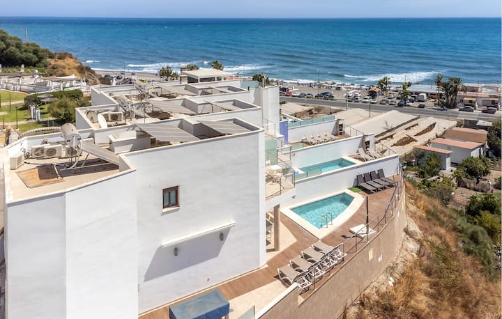 Awesome Home In Torrox Costa - Torrox
