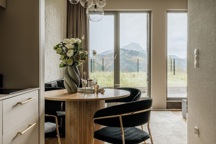 Apartment With An Outdoor Pool And Mountain View - Zakopane