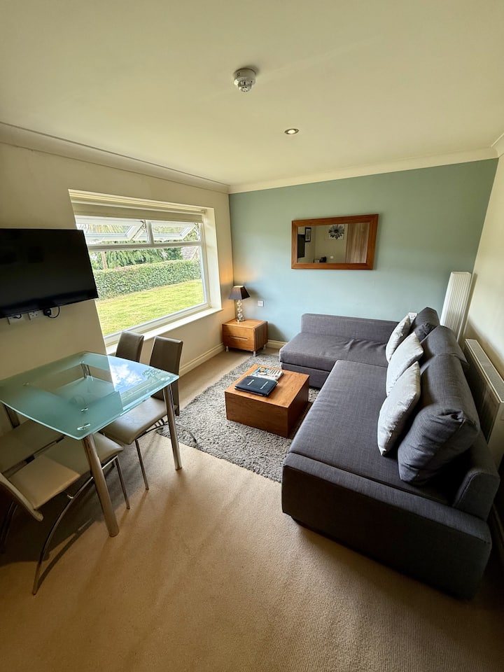 Michael Palin One Bedroom Apartment, Bagshaw Lodge - Great Longstone