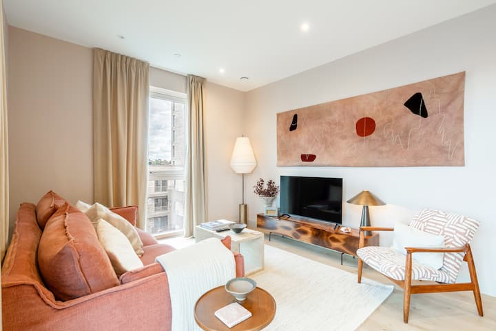 Contemporary City Escape - London, UK