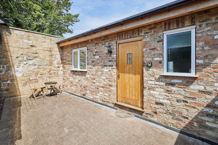 Host & Stay | The Potting Shed - Knaresborough