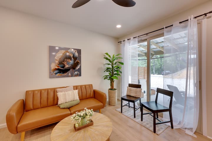 Duplex W/ Furnished Patio Near Lake Ouachita! - Lake Ouachita State Park, Mountain Pine